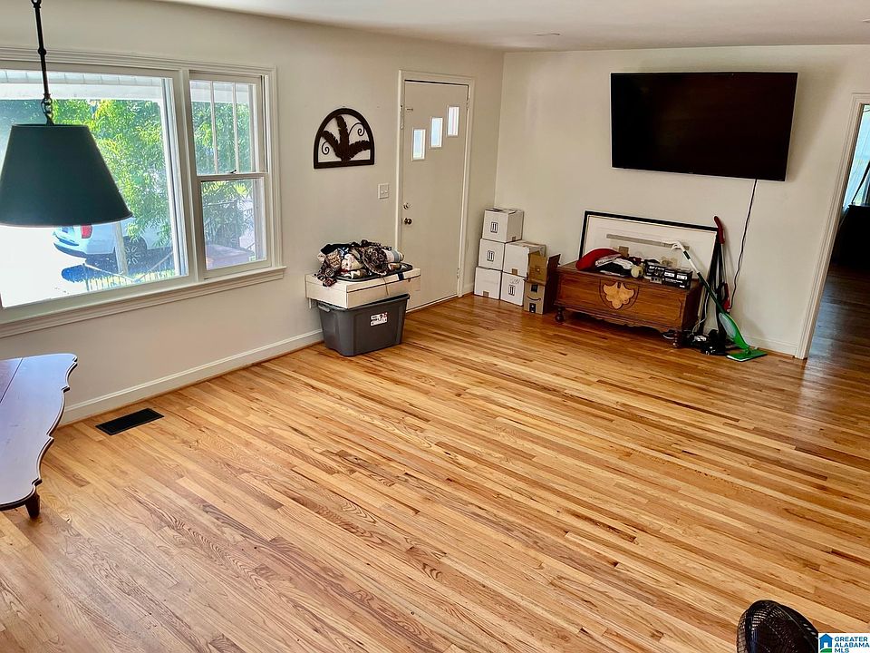 116 Market St, Centreville, AL 35042 | MLS #1358318 | Zillow