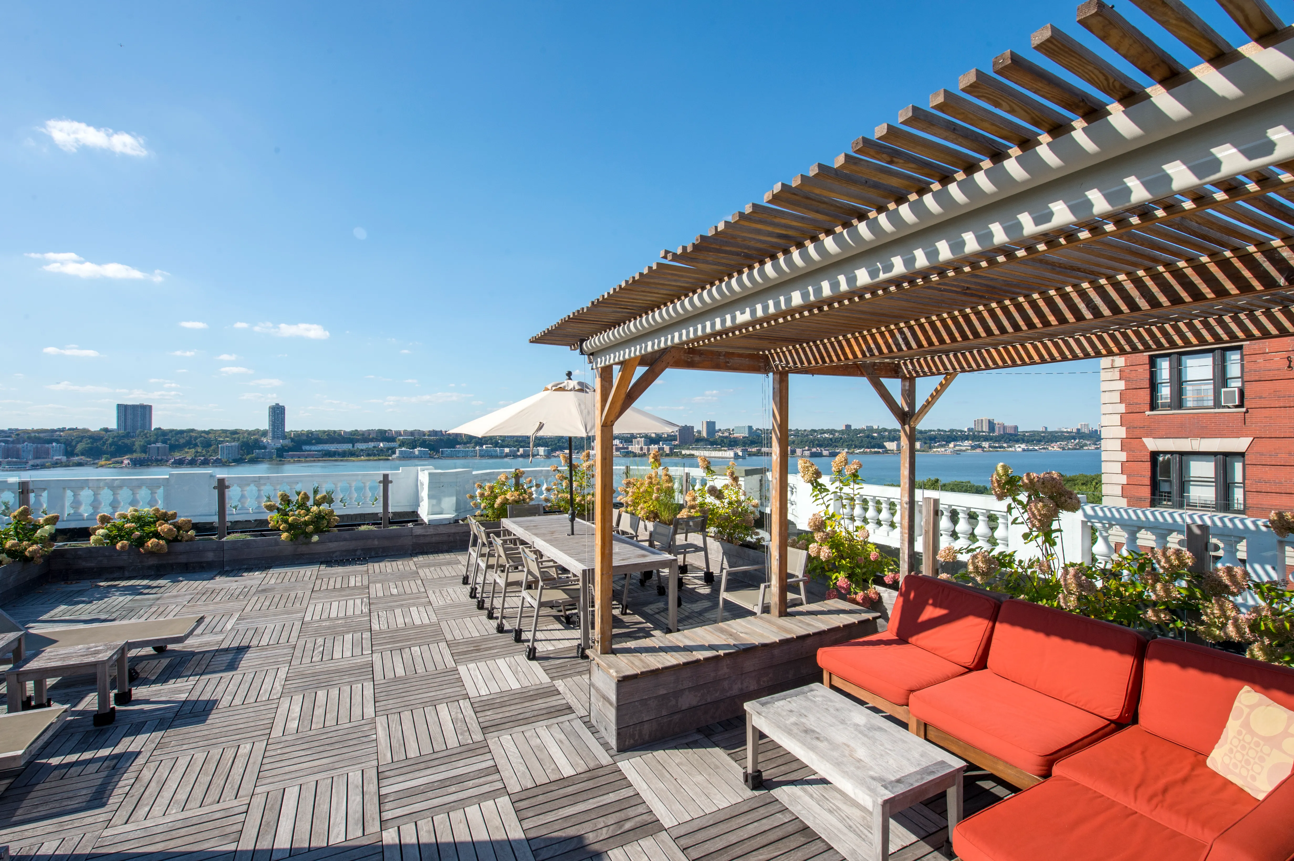 194 Riverside Drive #4B in Upper West Side, Manhattan | StreetEasy