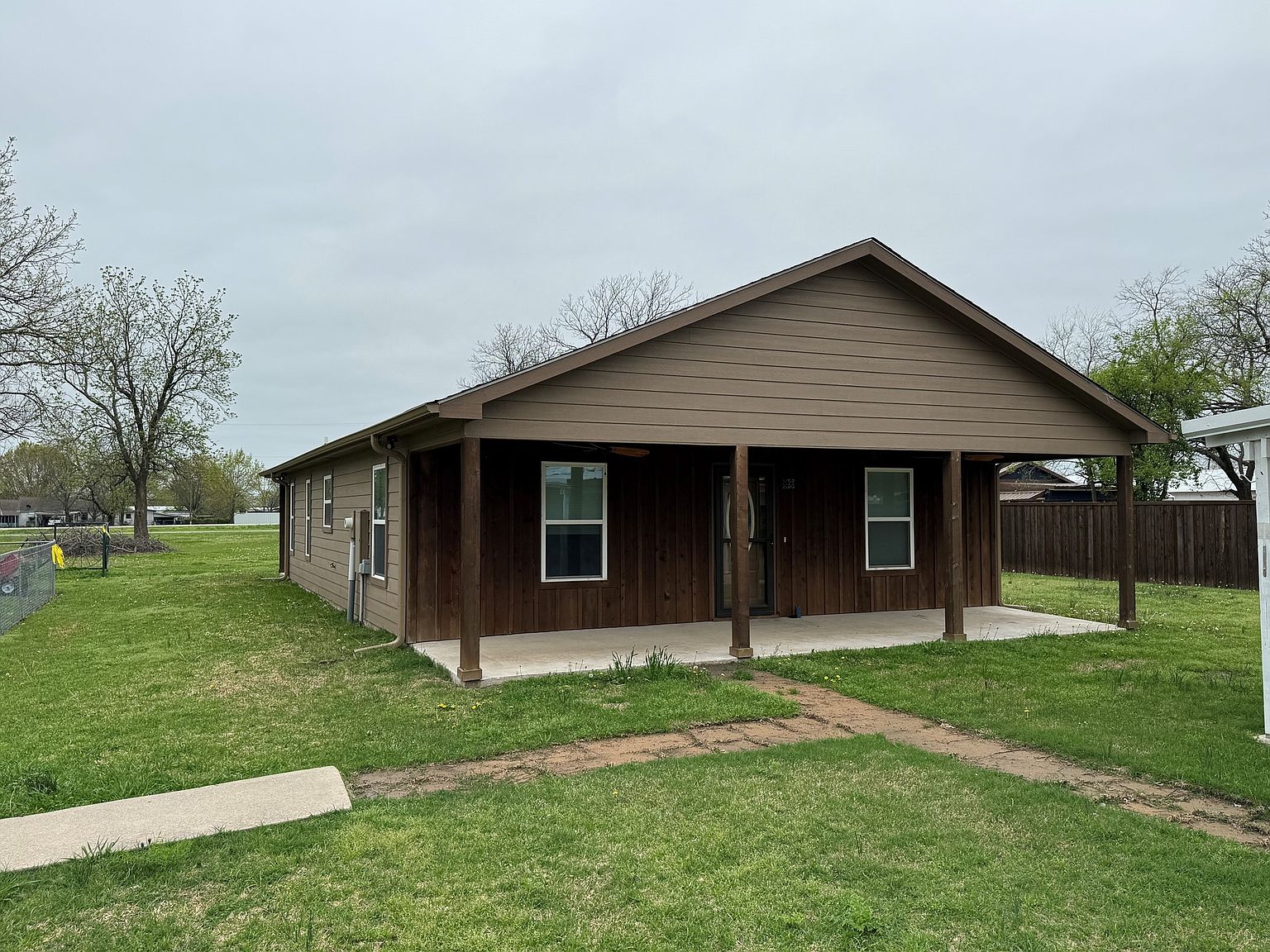 106 E Reed St, Randolph, TX 75475 | Zillow