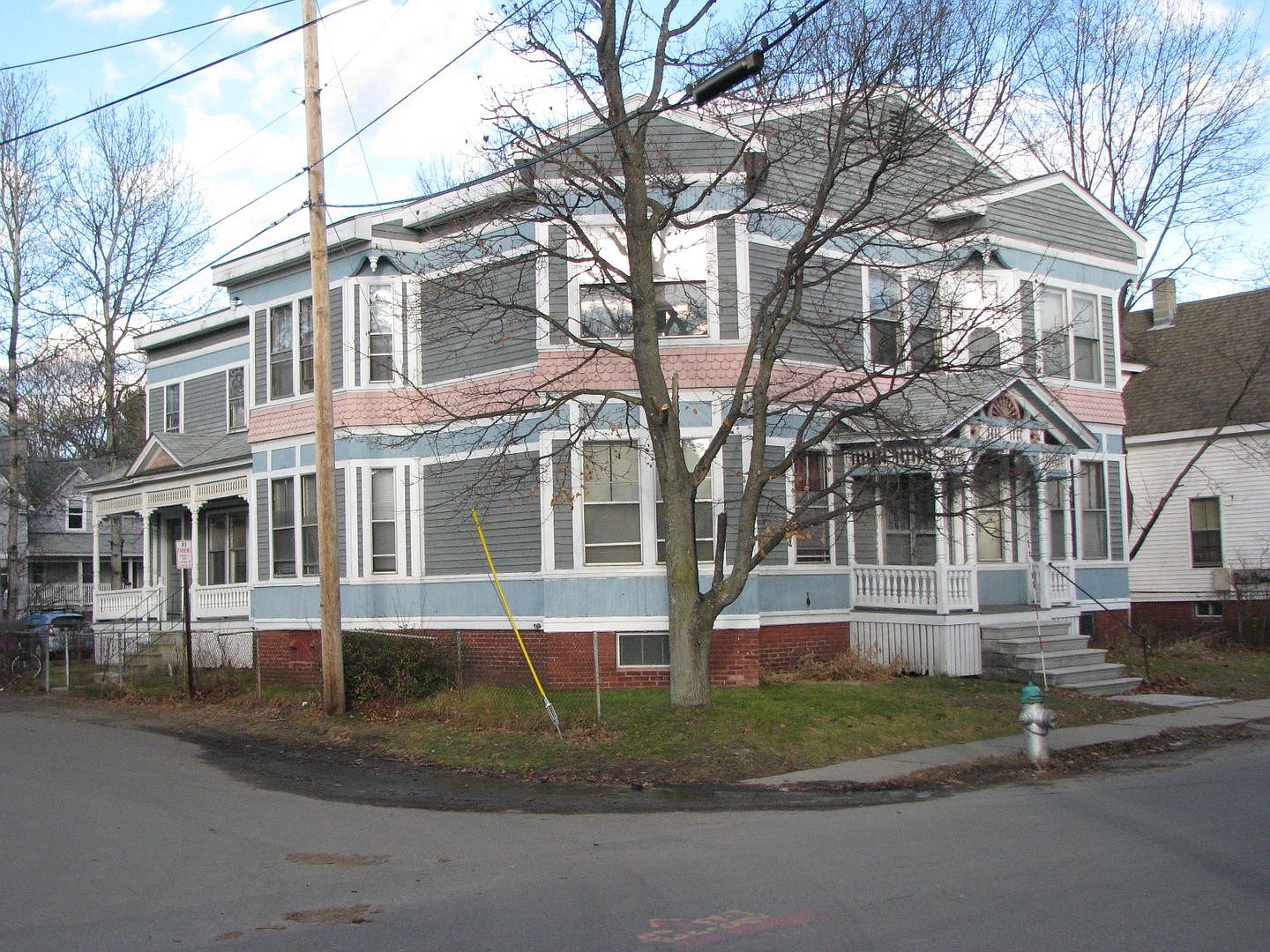 82 Spring St #82, Keene, NH 03431 | Zillow