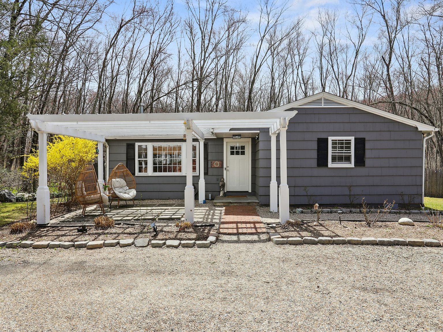 14 W Redding Rd, Redding, CT 06896 | MLS #24007947 | Zillow