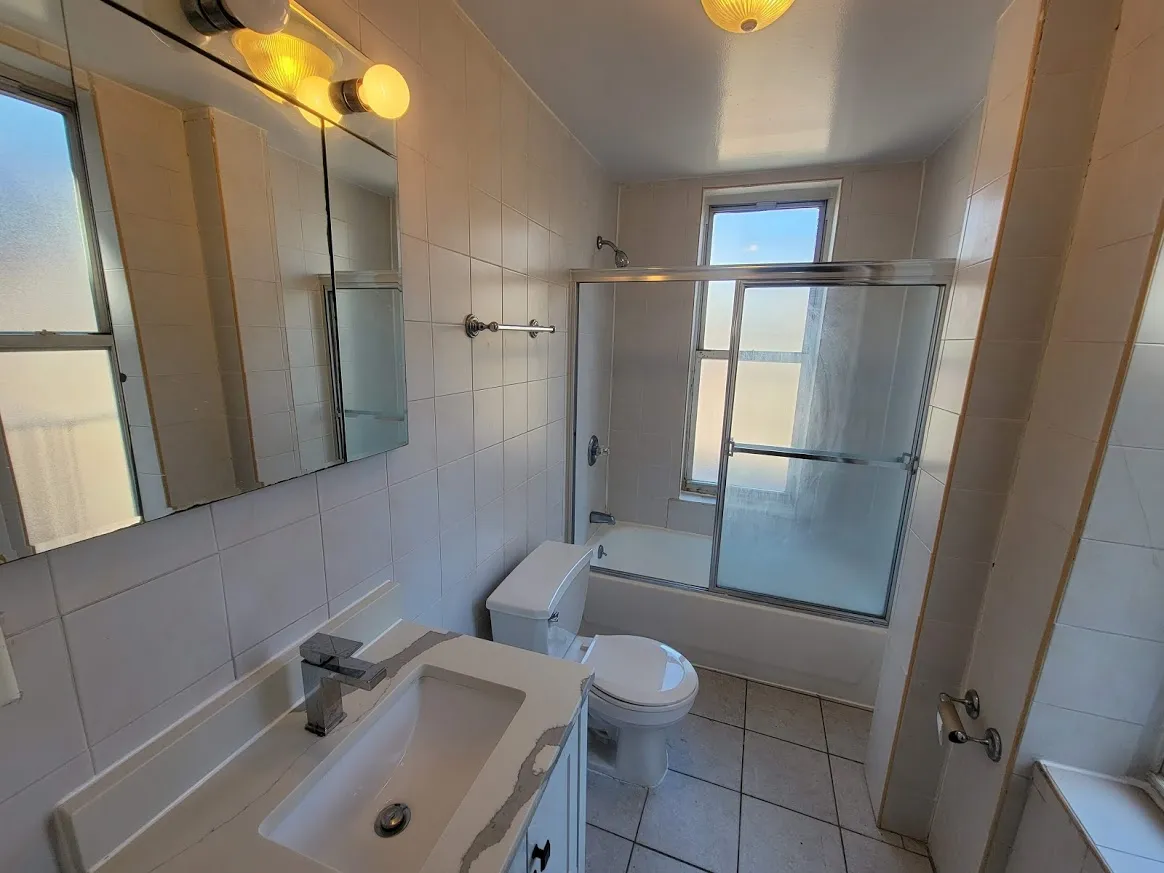 435 West 43rd Street #5Z in Hell's Kitchen, Manhattan | StreetEasy