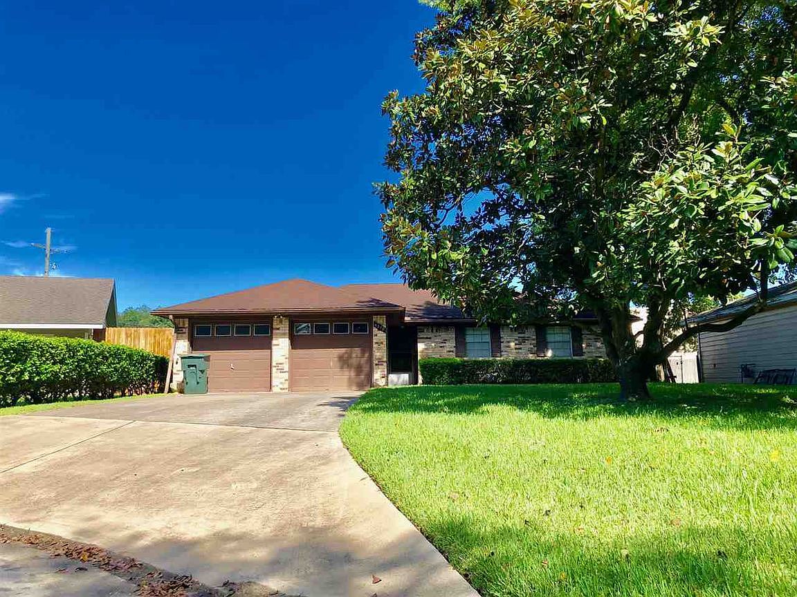 4370 W Broadway St, Beaumont, TX 77707 | Zillow