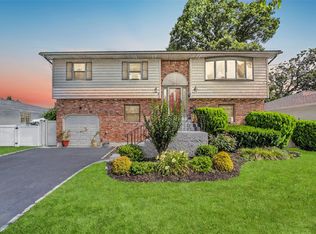 2 Hamilton Street, Farmingdale, NY 11735 | MLS #910272 | Zillow