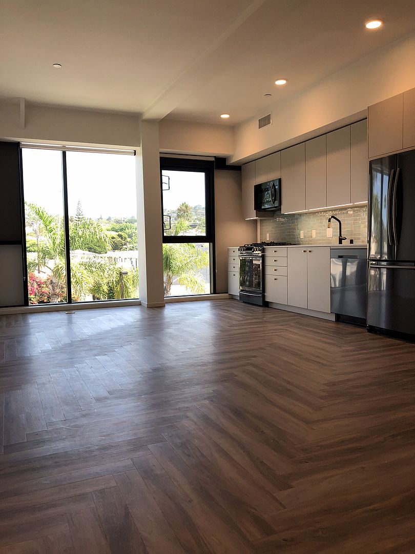 470 Nautilus St #306, La Jolla, CA 92037 | Zillow