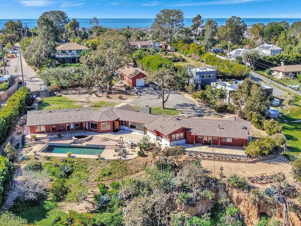 1575 Crest Dr, Encinitas, CA 92024 | Zillow