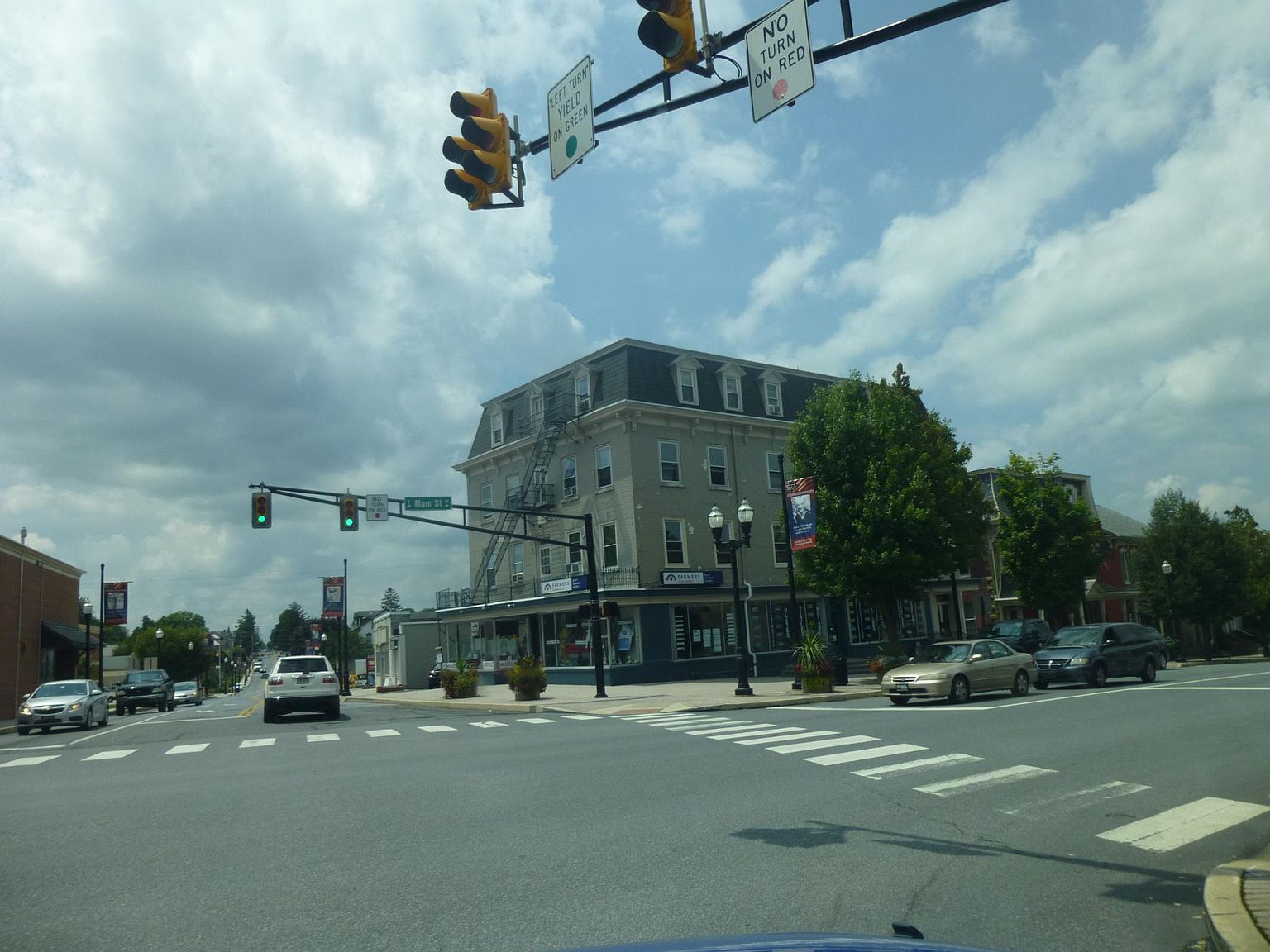 14 W Main St APT 4, Brownstown, PA 17508 | Zillow