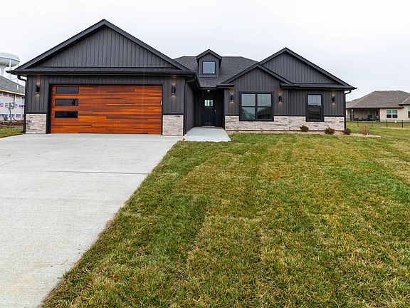 14611 Wellstead Dr, Hallsville, MO 65255 | Zillow