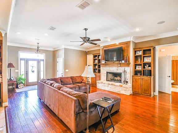 209 Wildcat St, Wolfforth, TX 79382 | Zillow