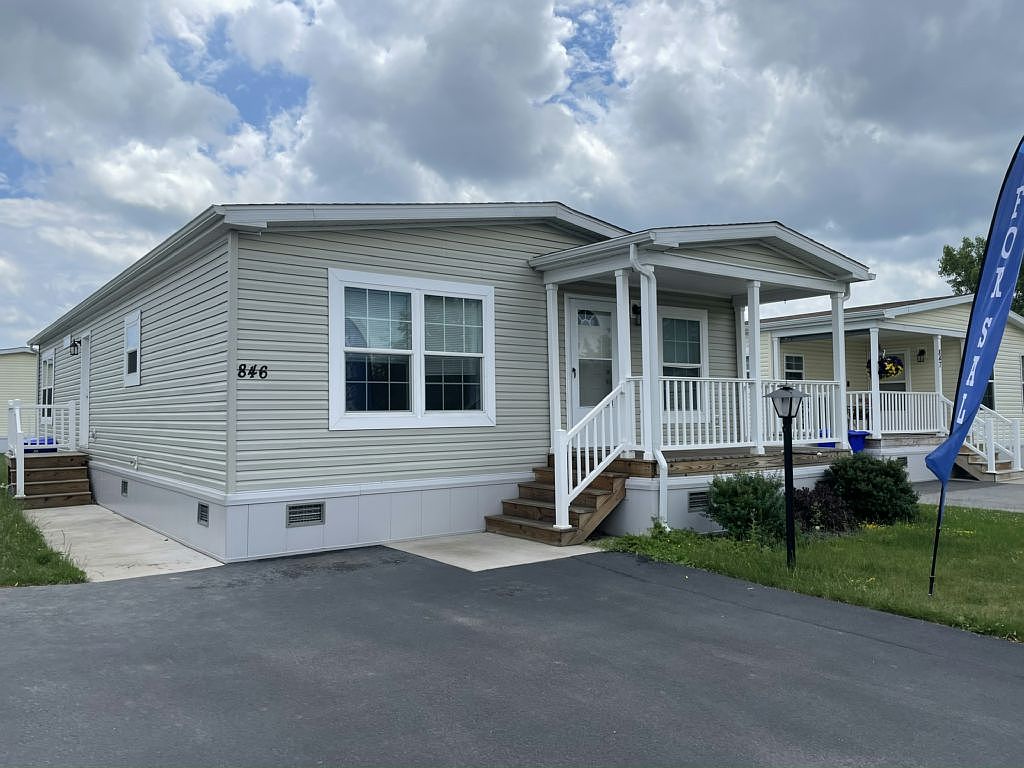 846 Birchwood Dr, Lockport, NY 14094 | Zillow
