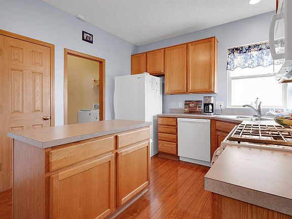 4125 Guston Pl, Columbus, OH 43230 | Zillow