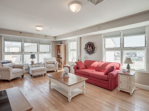 Hampton NH Condos & Apartments For Sale - 25 Listings | Zillow