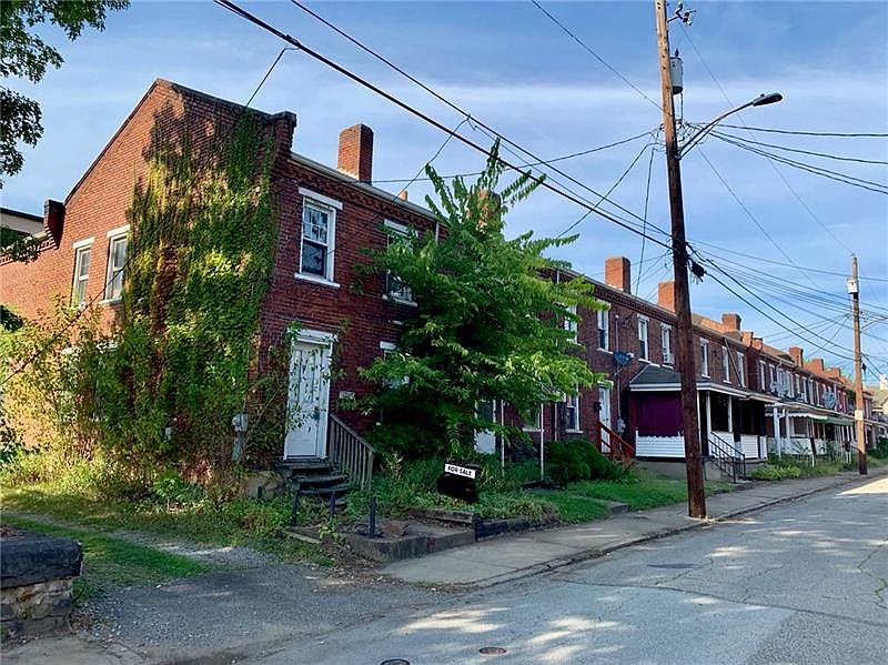12 Center St, Natrona Heights, PA 15065 | Zillow