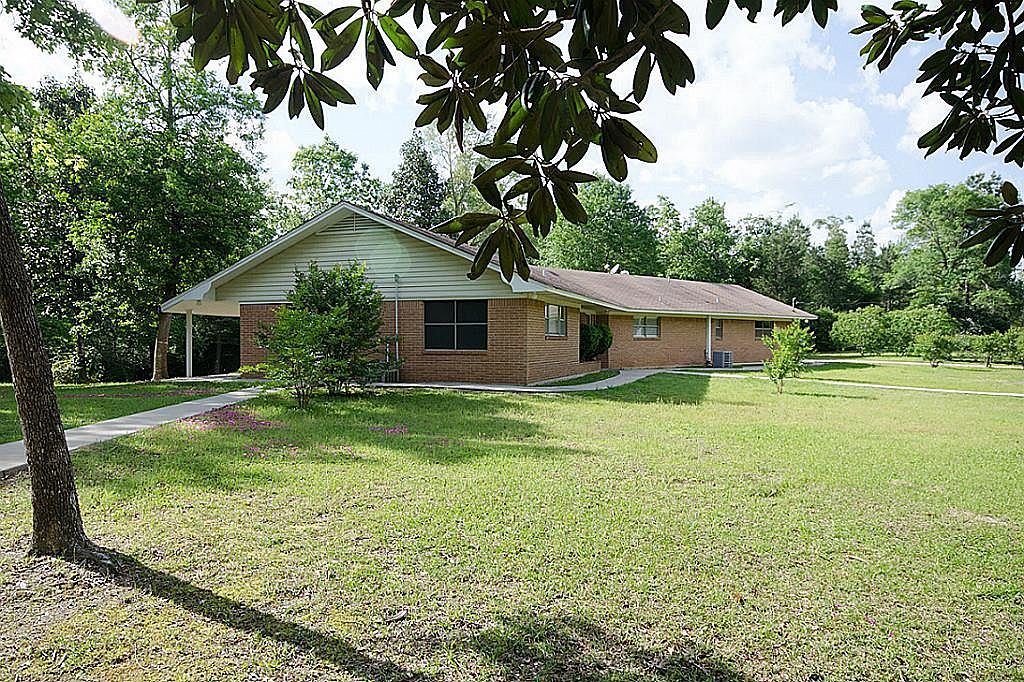 956 County Road 4266, Woodville, TX 75979 | Zillow