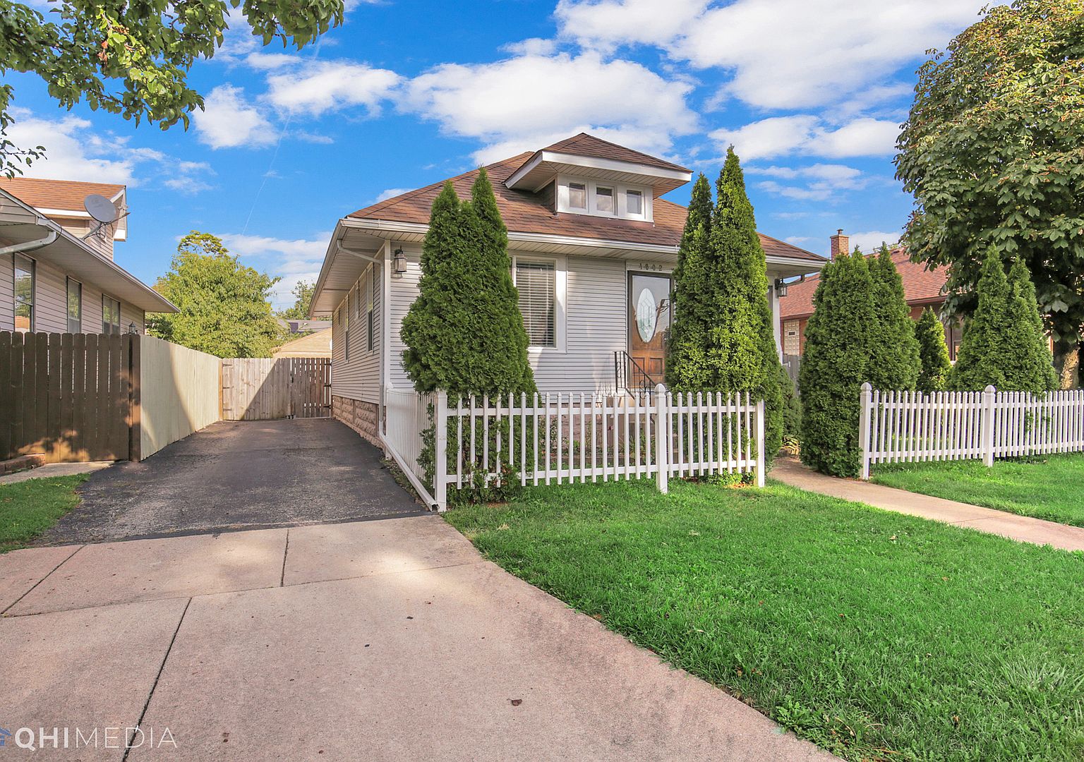 1002 Nicholson St, Joliet, IL 60435 | MLS #11886036 | Zillow