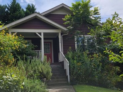 Kelly Erin-Spinney - Real Estate Agent in Asheville, NC - Reviews | Zillow