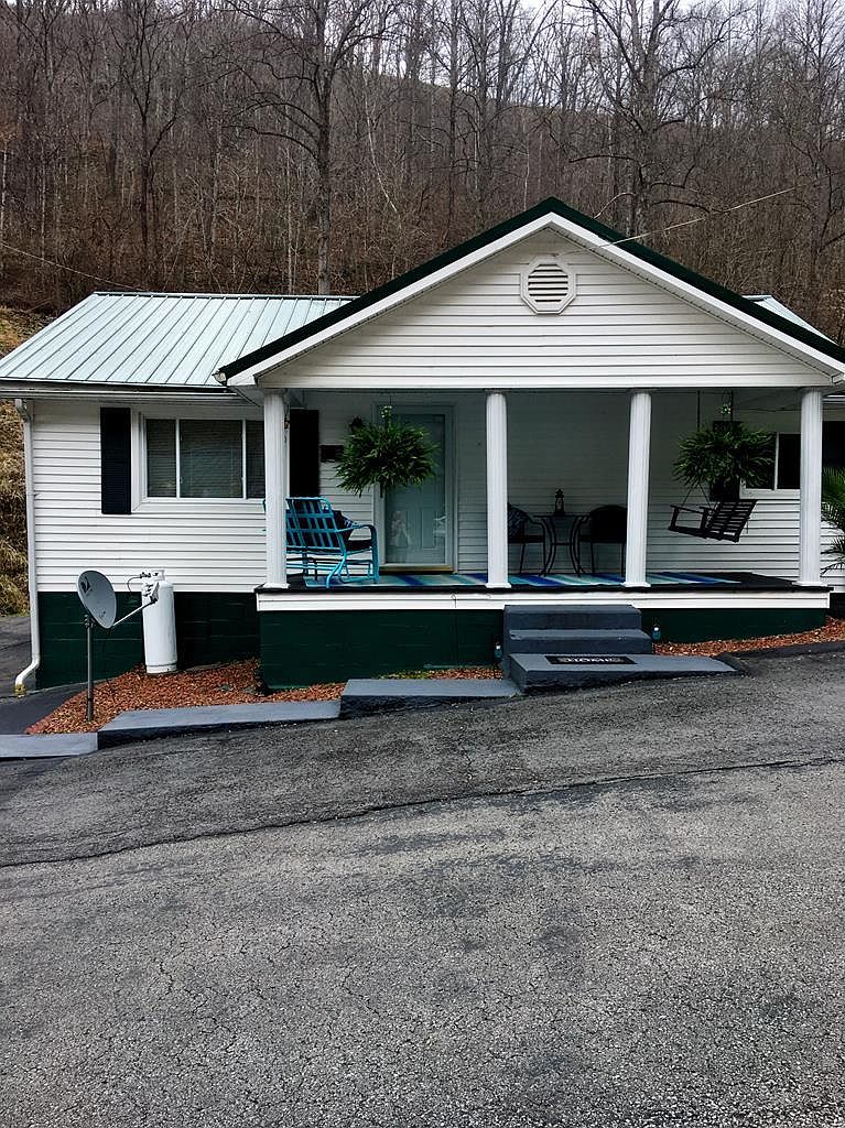 310 Blankenship Holw, Stopover, KY 41568 | Zillow