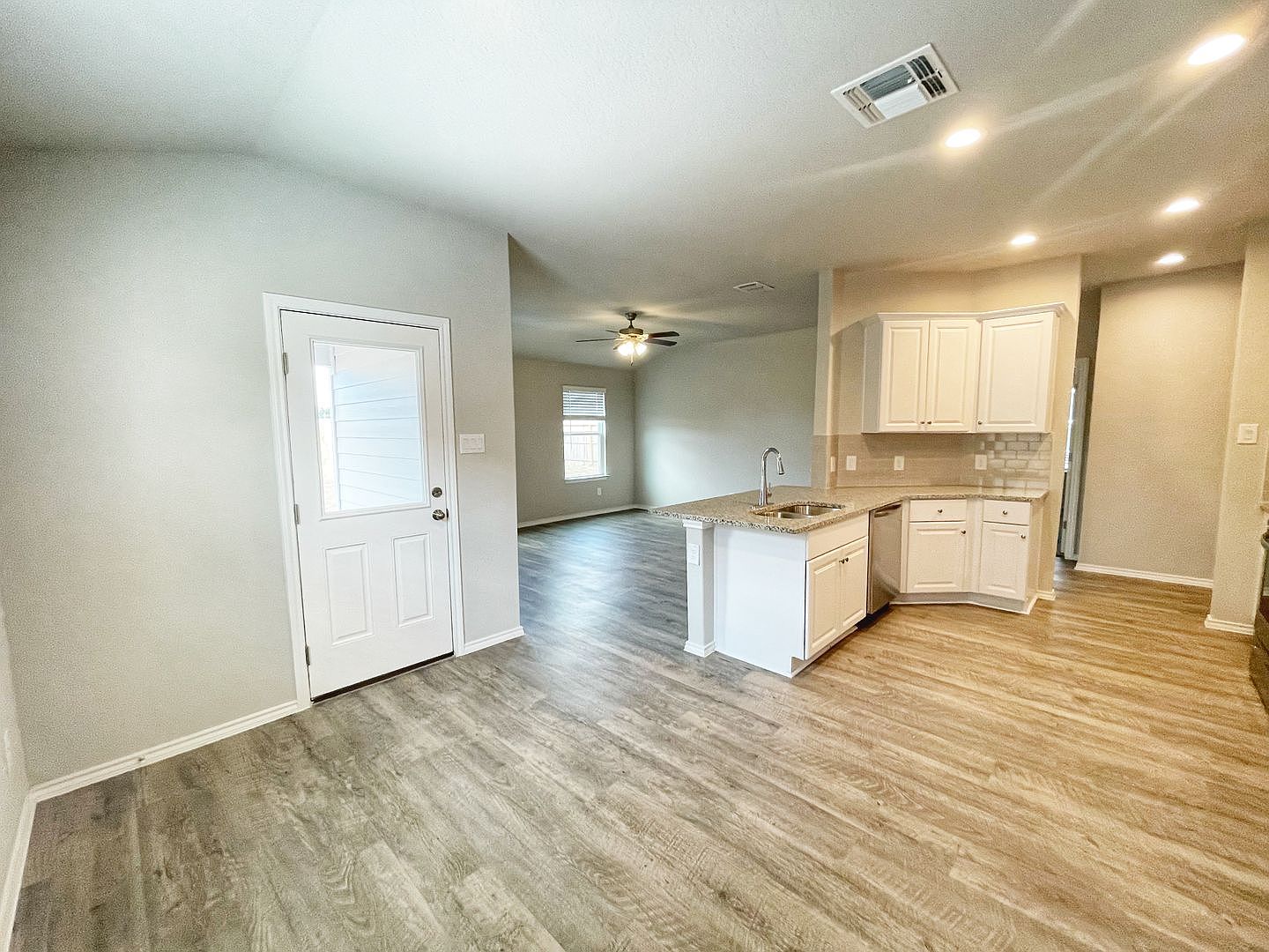 216 Valmet Dr, New Braunfels, TX 78130 | Zillow