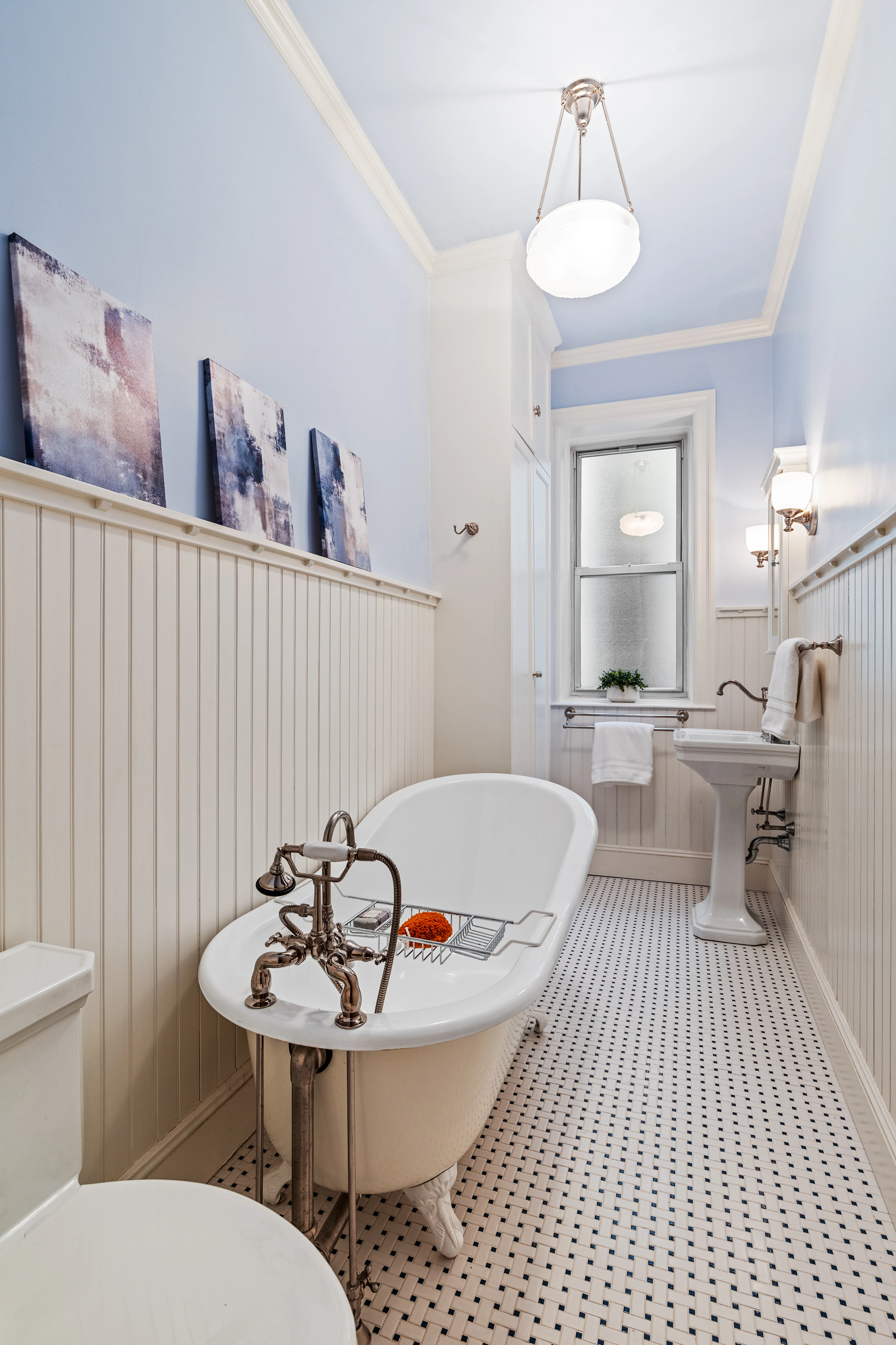 131 Riverside Drive #2C in Upper West Side, Manhattan | StreetEasy