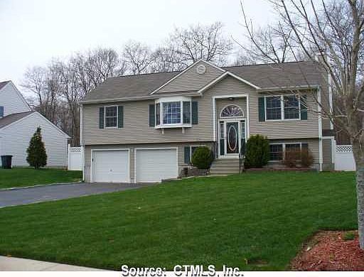 253 Deerfield Ridge Dr, Mystic, CT 06355 | Zillow