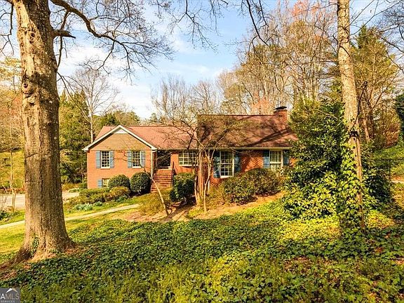 395 Hillendale Dr, Toccoa, GA 30577 | Zillow