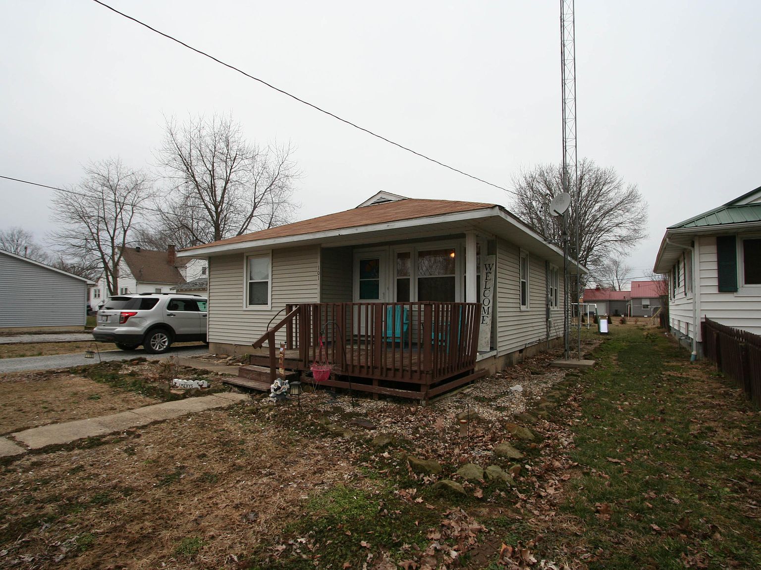 101 E Rudolph St, Crossville, IL 62827 | Zillow