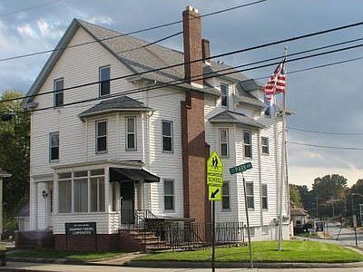 872 Park Ave, Cranston, RI 02910 | Zillow