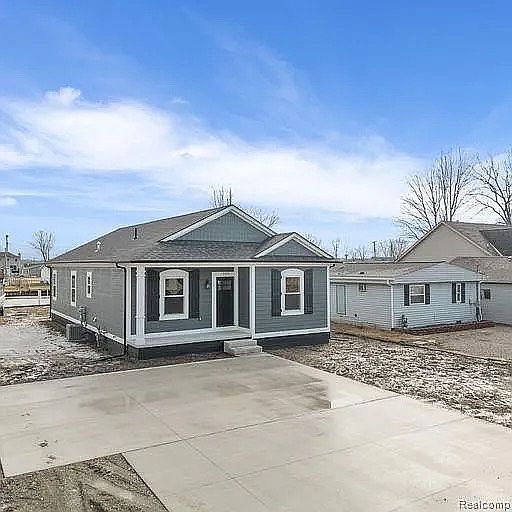 7355 Bealane Rd, Clay, MI 48001 | Zillow