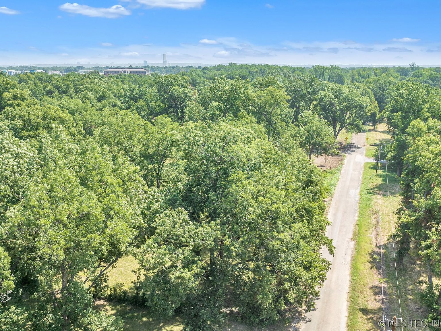 2101 W 101st St, Tulsa, OK 74132 | MLS #2323493 | Zillow