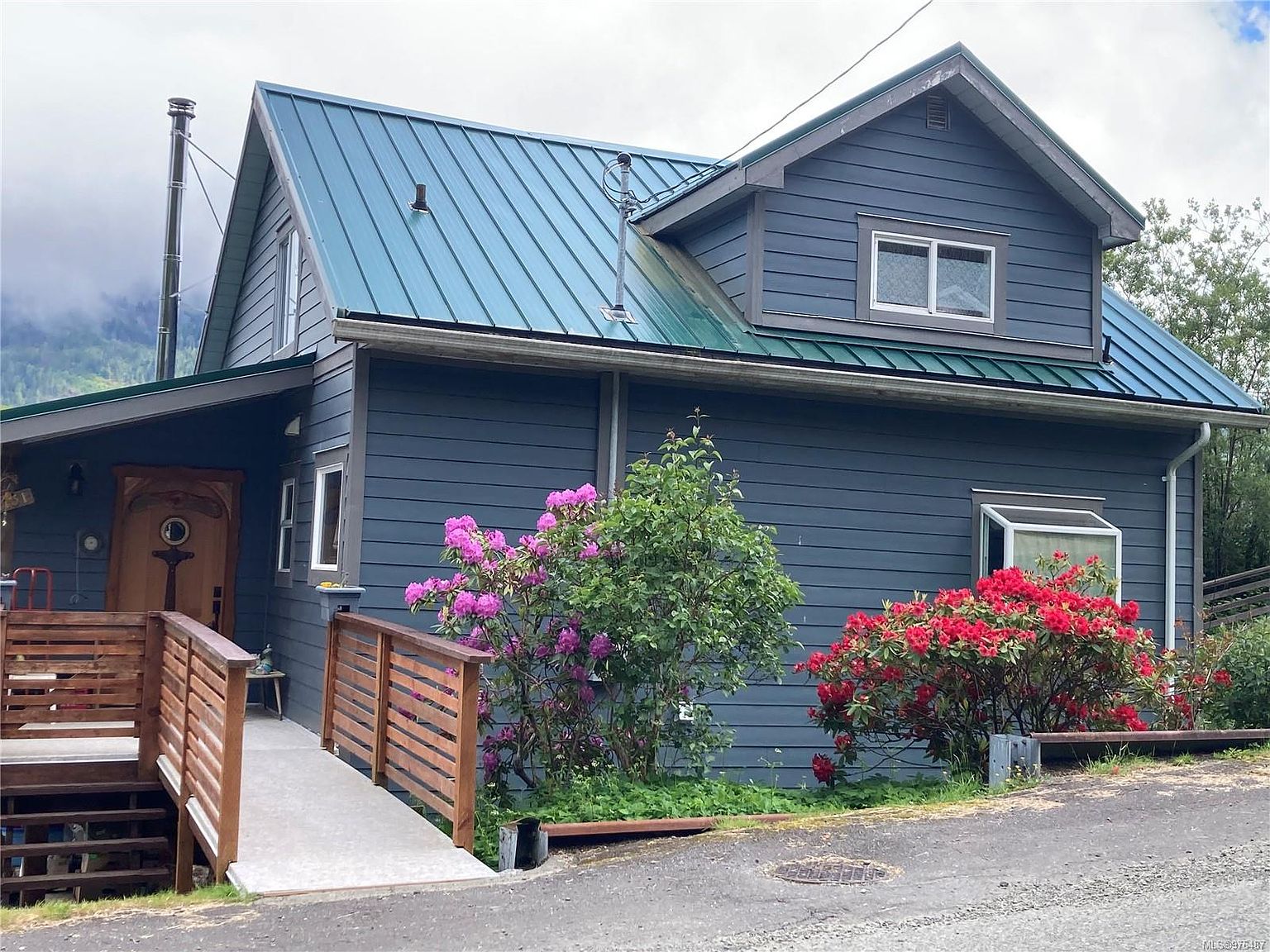 1131 Tipperary Park, Tahsis, BC V0P 1X0 | MLS #976487 | Zillow