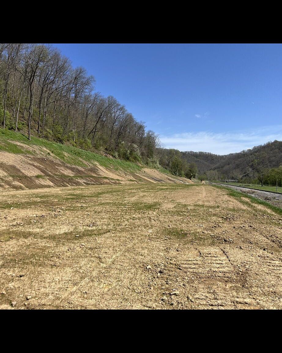 15 Kragon Rd, Jackson, KY 41339 | MLS #24010411 | Zillow