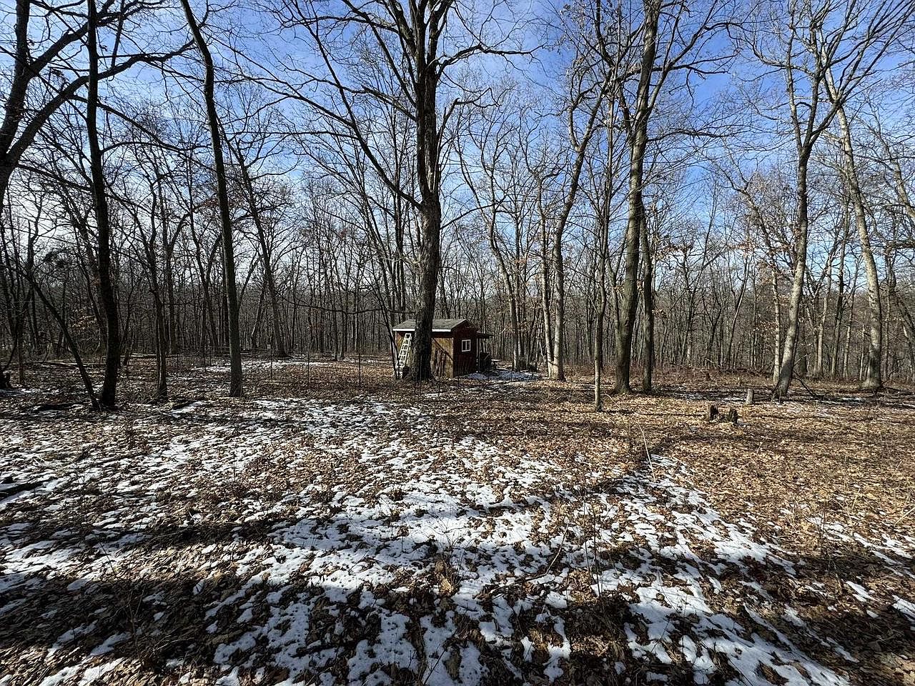 6125 Hach Road, Highland, WI 53543 | Zillow