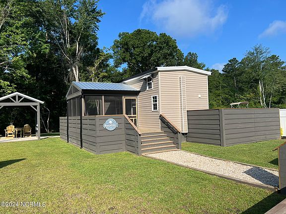 120 Waccamaw Shores Road, Lake Waccamaw, NC 28450 | MLS #100452757 | Zillow