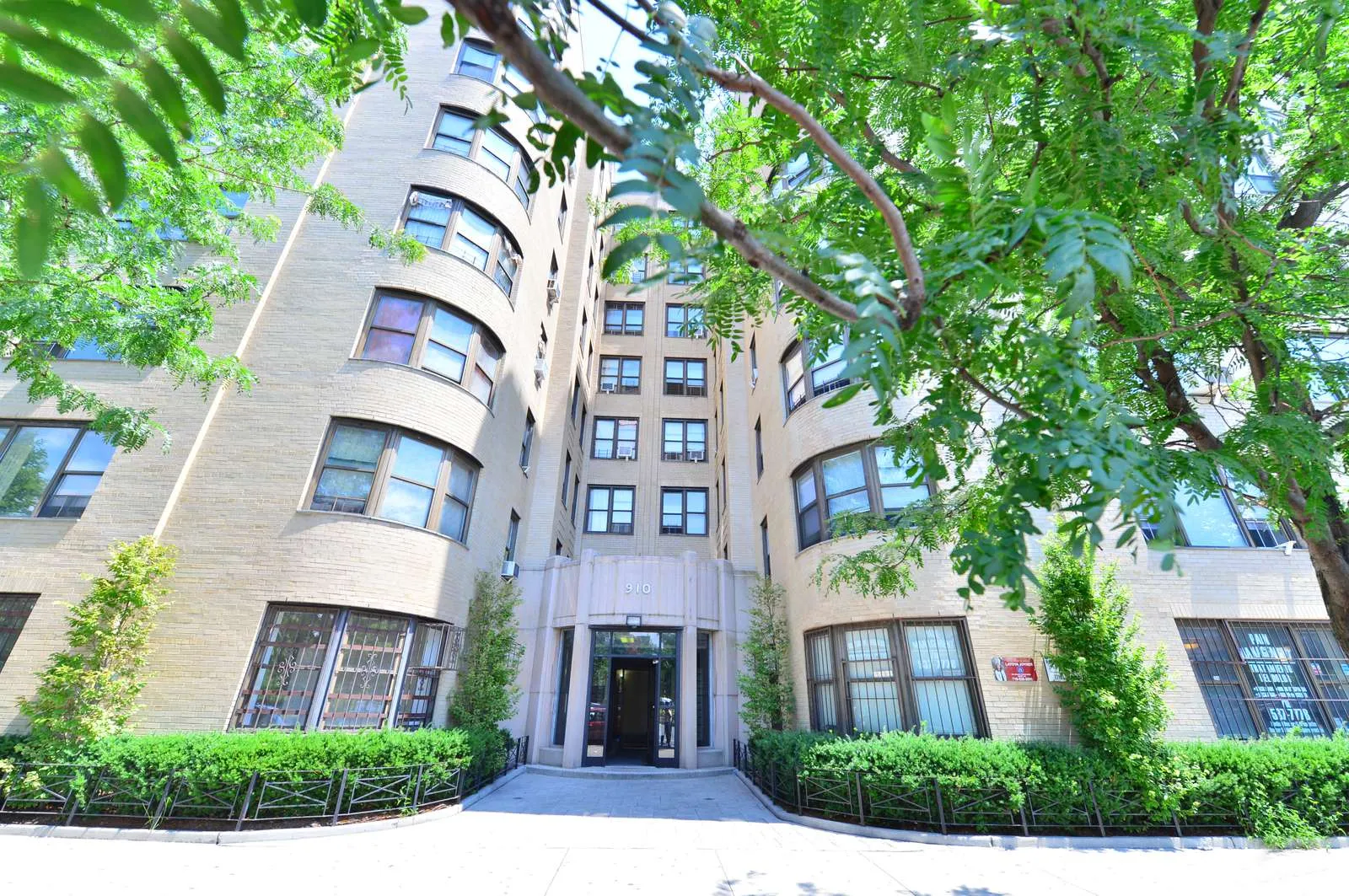 910 Grand Concourse in Concourse : Sales, Rentals, Floorplans | StreetEasy