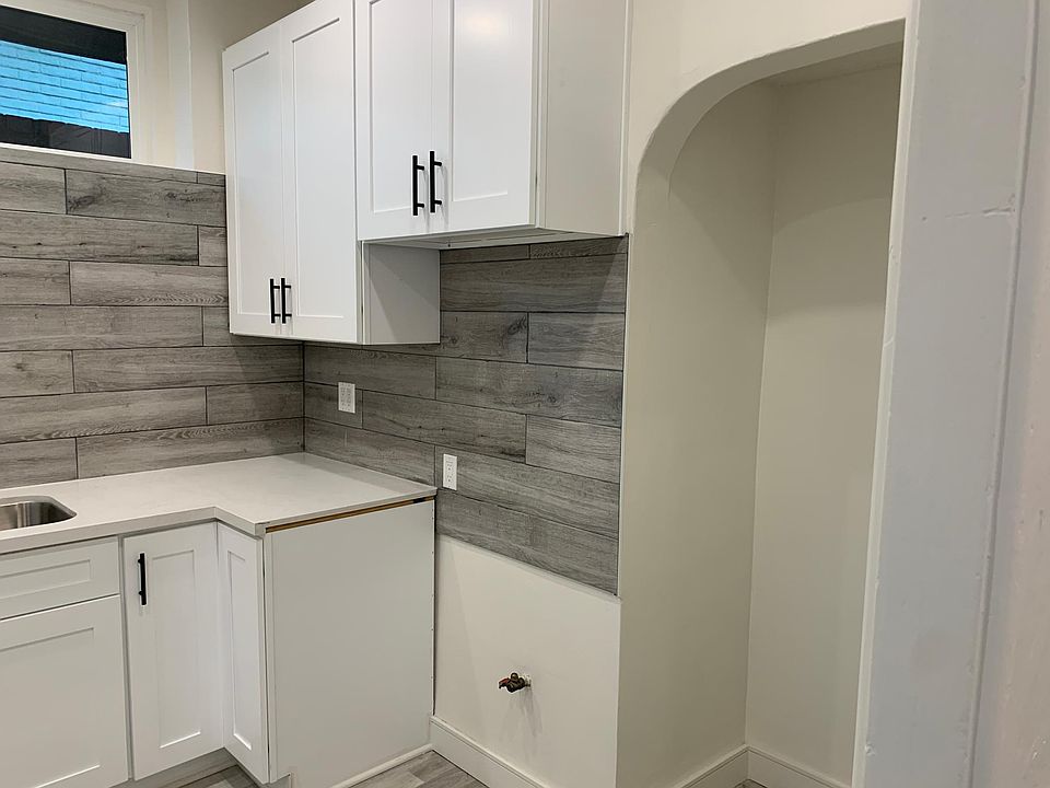 2706 1/4 Foothill Blvd La Crescenta CA | Zillow