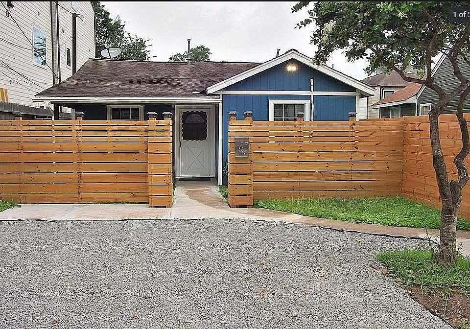 5912 Petty St, Houston, TX 77007 | Zillow