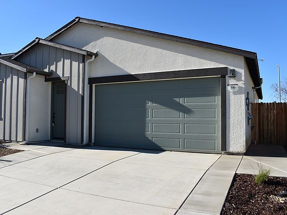 399 Gallaway Ct, Los Banos, CA 93635 | Zillow
