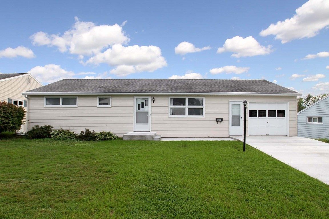 2714 Smith Dr, Endwell, NY 13760 | Zillow