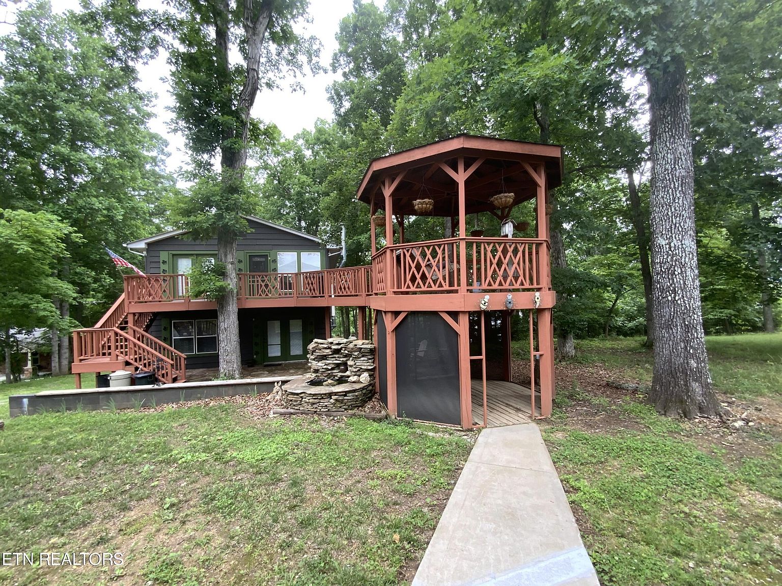 455 Hickory Dr, Spring City, TN 37381 | Zillow