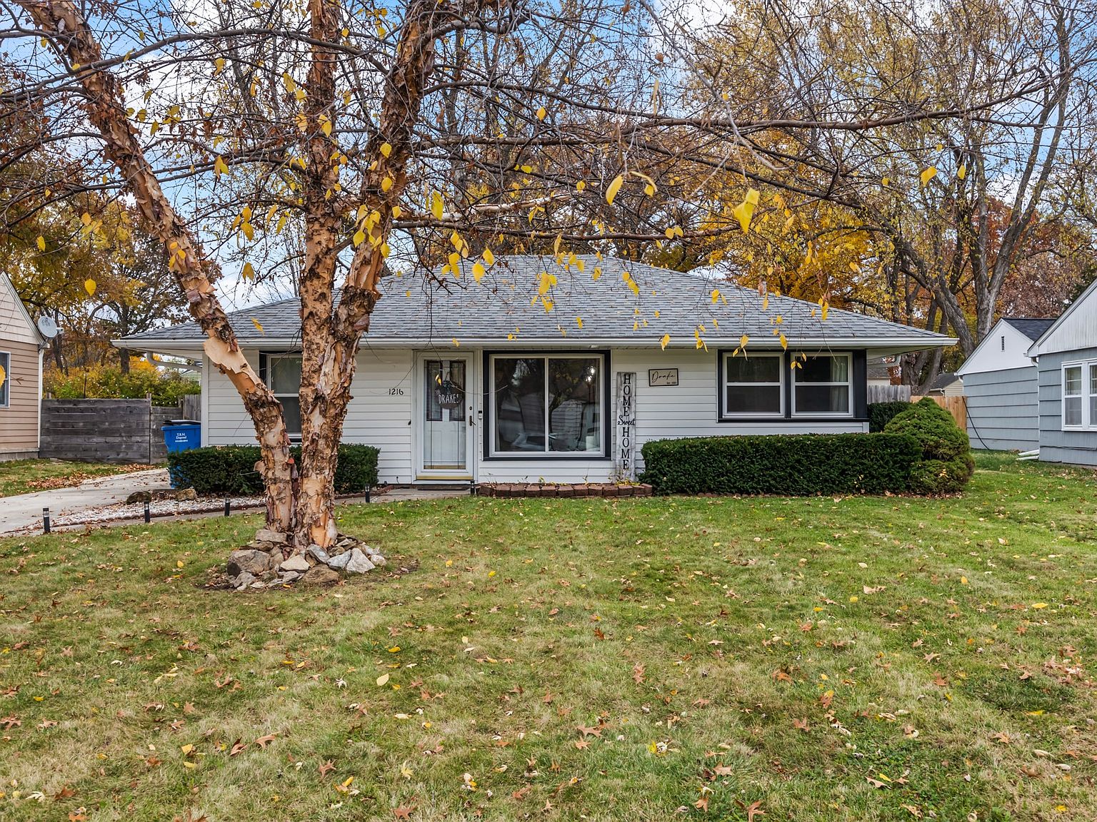 1216 N C St, Indianola, IA 50125 | Zillow