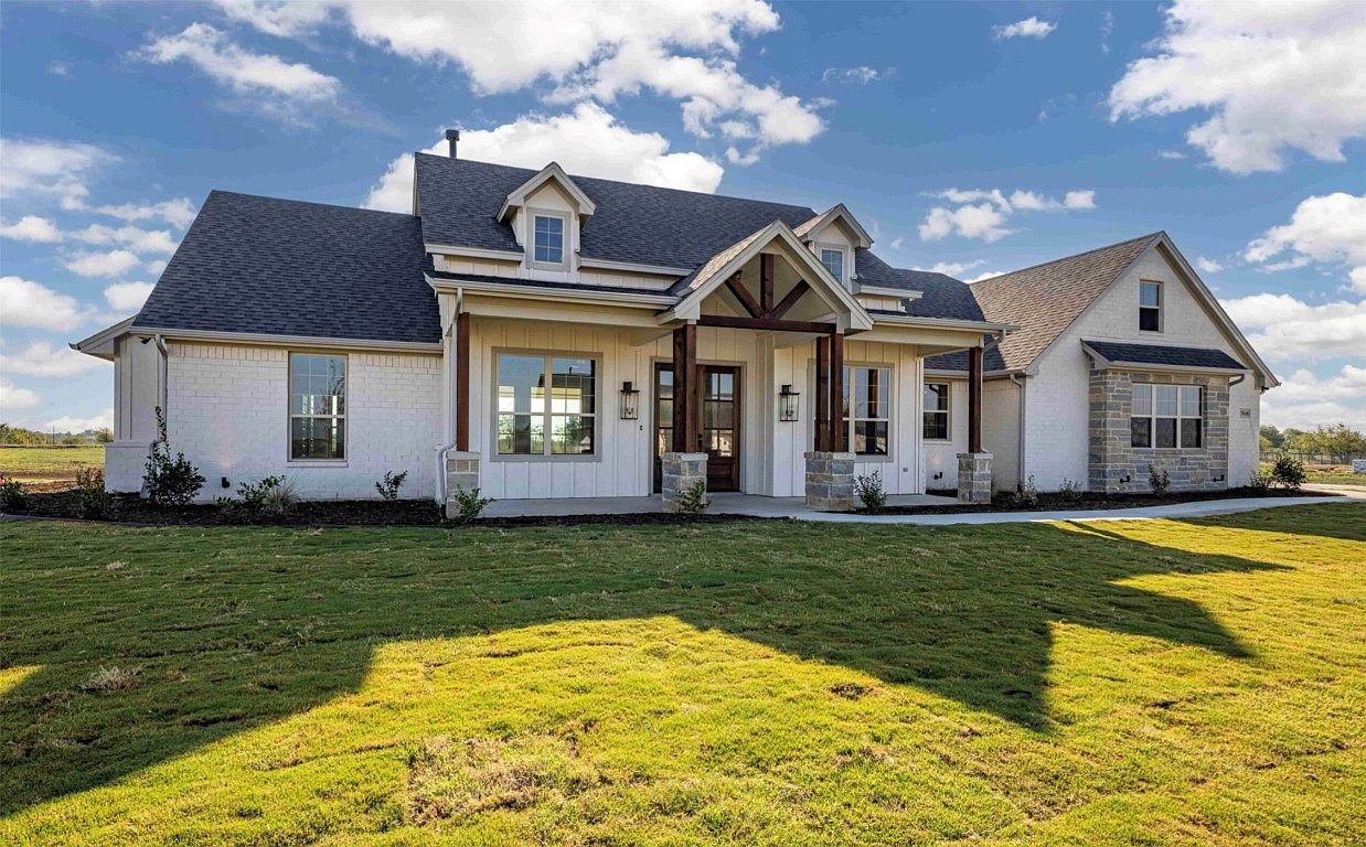 2 Neri Rd, Granbury, TX 76048 | MLS #20407887 | Zillow