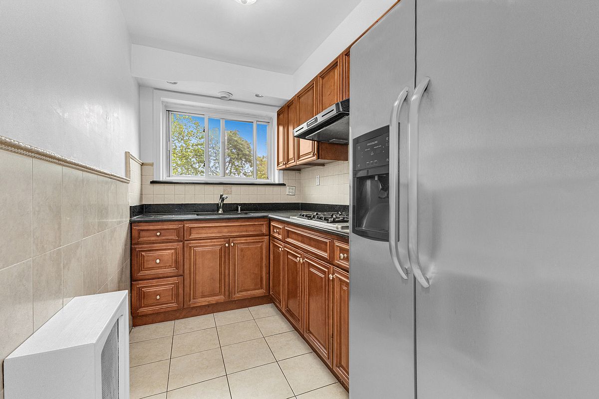 111-24 66th Ave UNIT 2A, Forest Hills, NY 11375 | Zillow