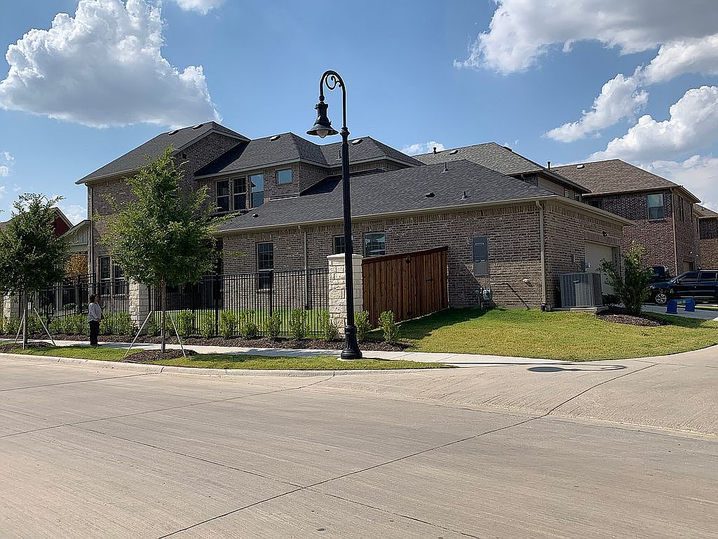 4500 Spanish Indigo Ln, Arlington, TX 76005 | Zillow