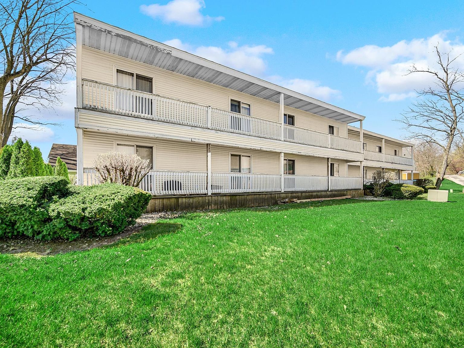18027-18027A Bulla Rd #2, South Bend, IN 46637 | Zillow