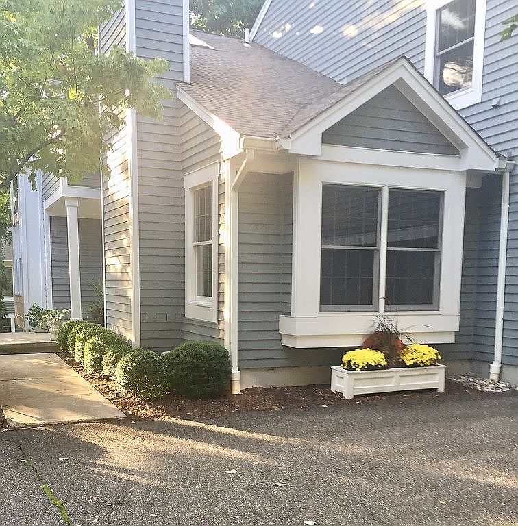 4 Timothy Ln, Bedminster, NJ 07921 | Zillow