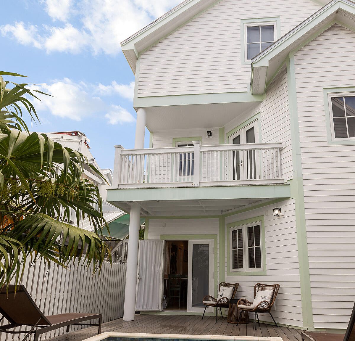 1011 Simonton Street #1, Key West, FL 33040 | MLS #RX-11007158 | Zillow