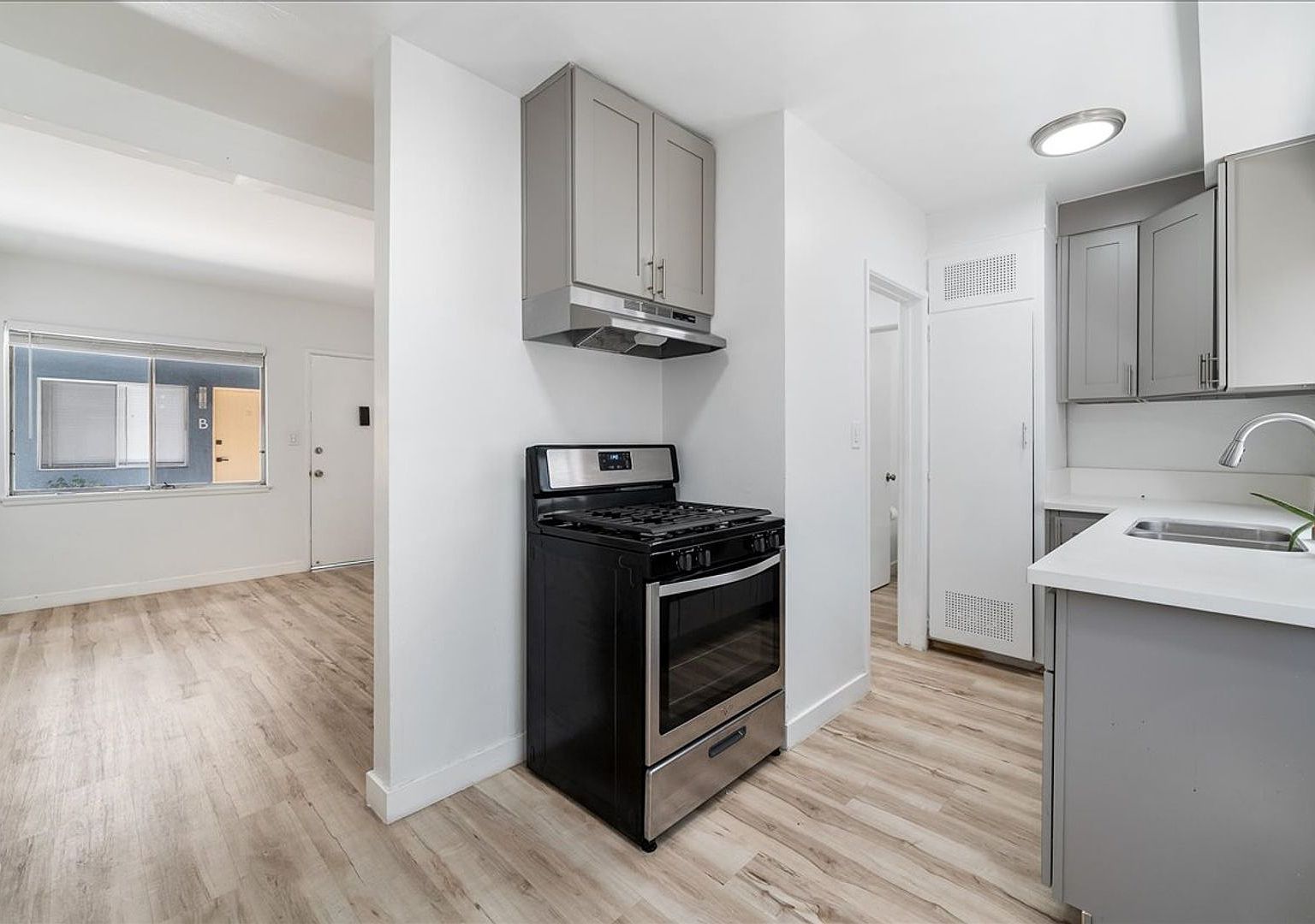 12244 Grevillea Ave APT E, Hawthorne, CA 90250 | Zillow