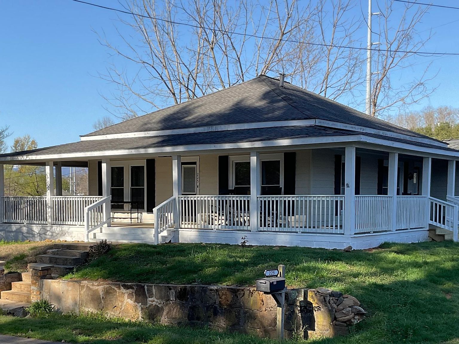 225 Rice St, Hiawassee, GA 30546 | Zillow