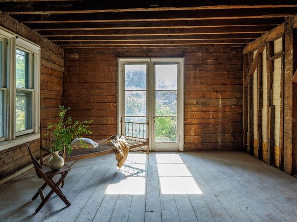 Athens NY Real Estate - Athens NY Homes For Sale | Zillow