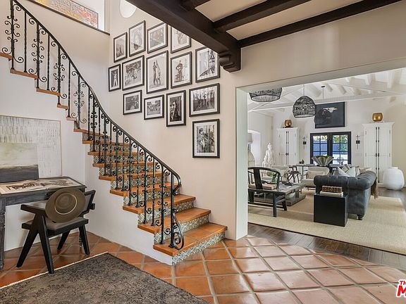 1800 Angelo Dr, Beverly Hills, CA 90210 | MLS #24-372849 | Zillow
